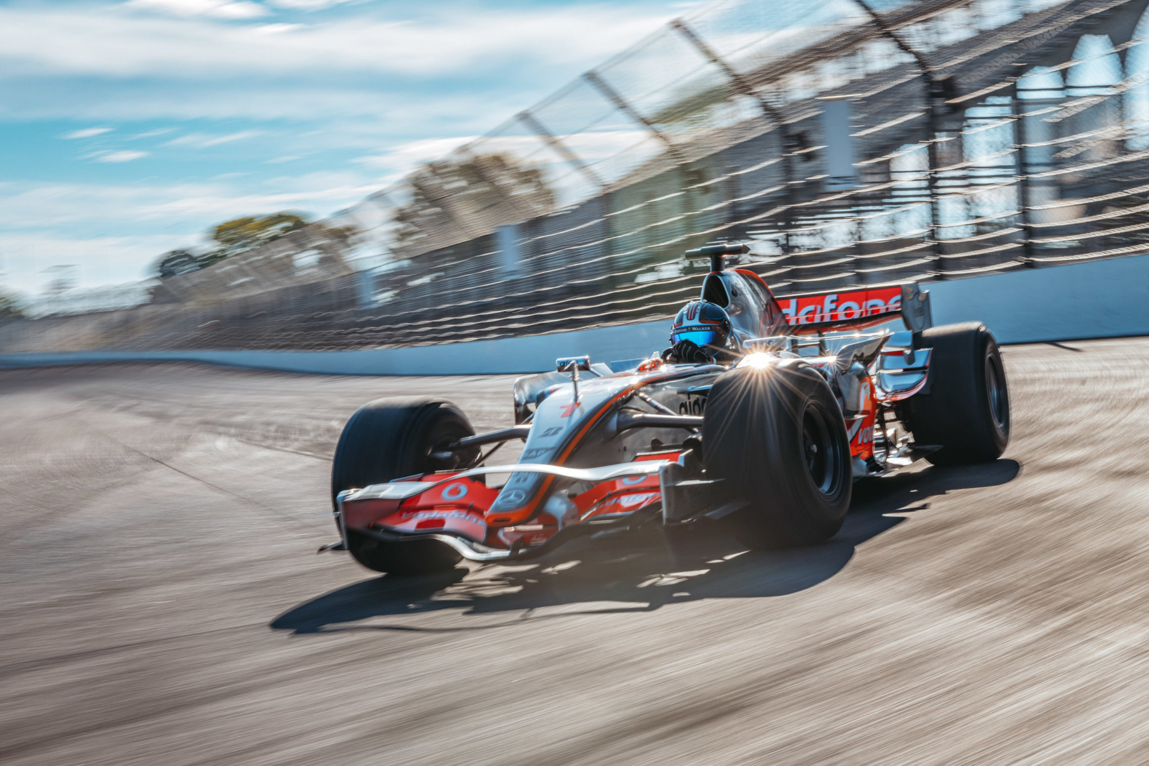 Fernando Alonso’s McLaren MP4-22 Formula One Car – PUPPYKNUCKLES